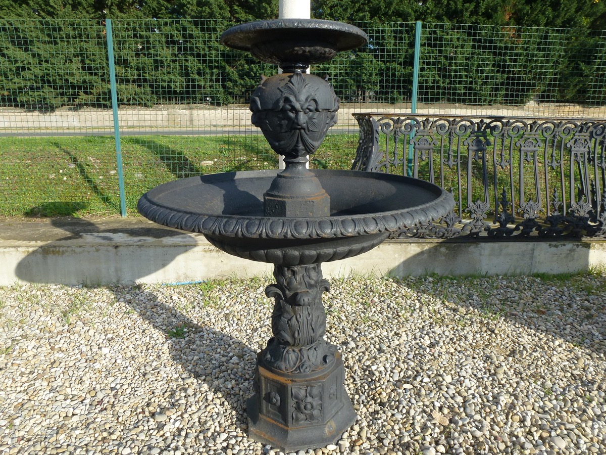 Fontaine Oiseaux Fonte Ancienne