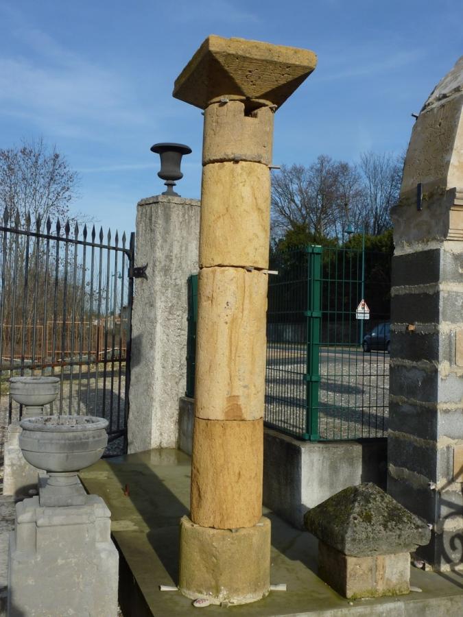 Colonne en pierre, Pilier en pierre - Pierre - Directoire - XVIIIe S ...