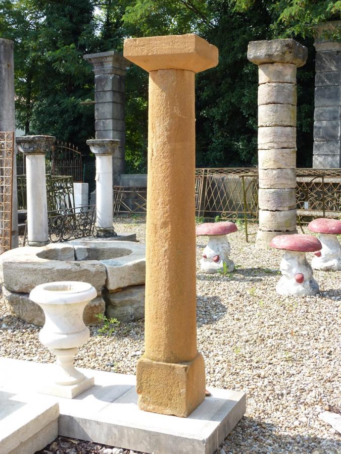 Colonne en pierre, Pilier en pierre